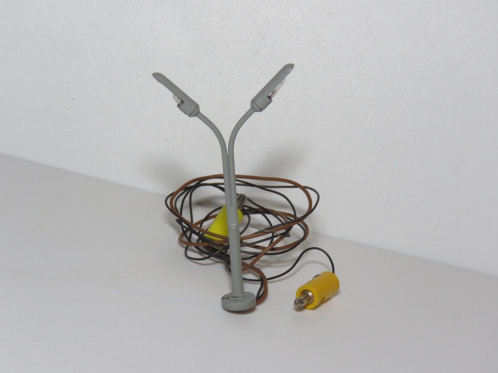 Brawa 84012 - Peitschenlampe - 105 mm - HO - 1:87 kaufen bei Hood.de