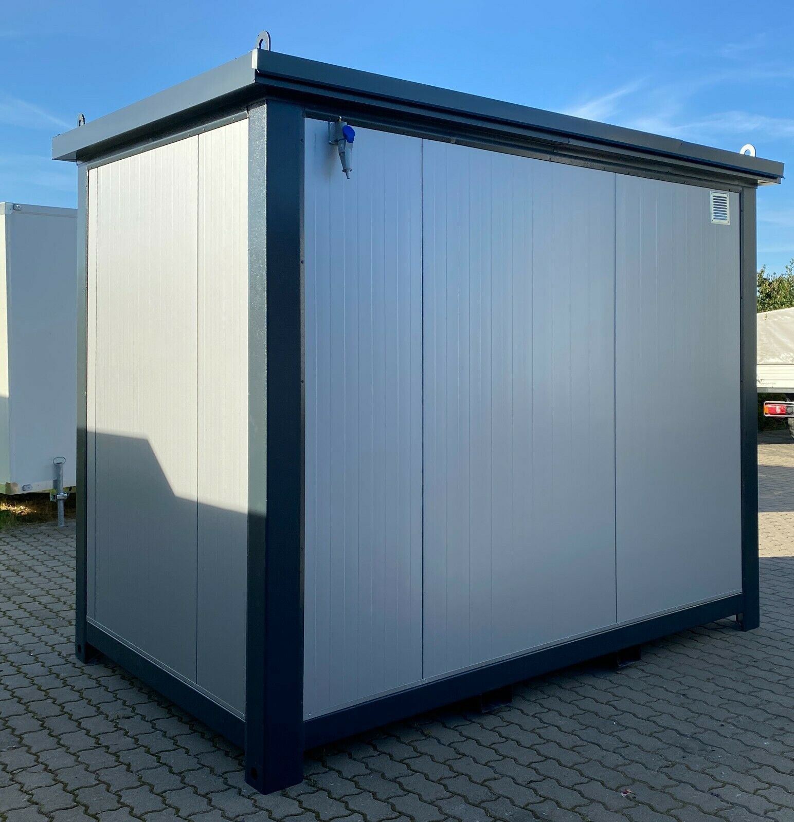 Bürocontainer Wohncontainer - auch mit WC/ Toilette/ Dusche möglich ...
