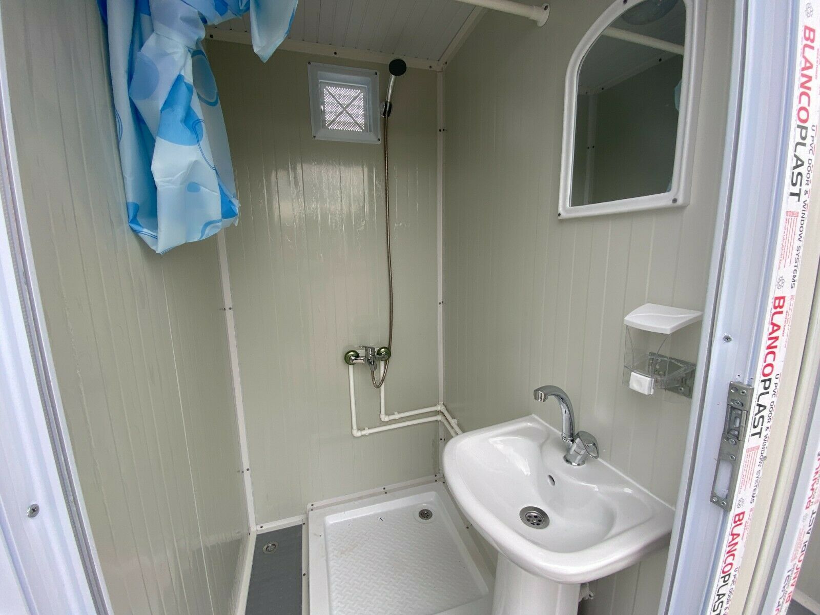 NEU WC Duschcontainer Sanitärcontainer WC Container, Toilettencontainer ...