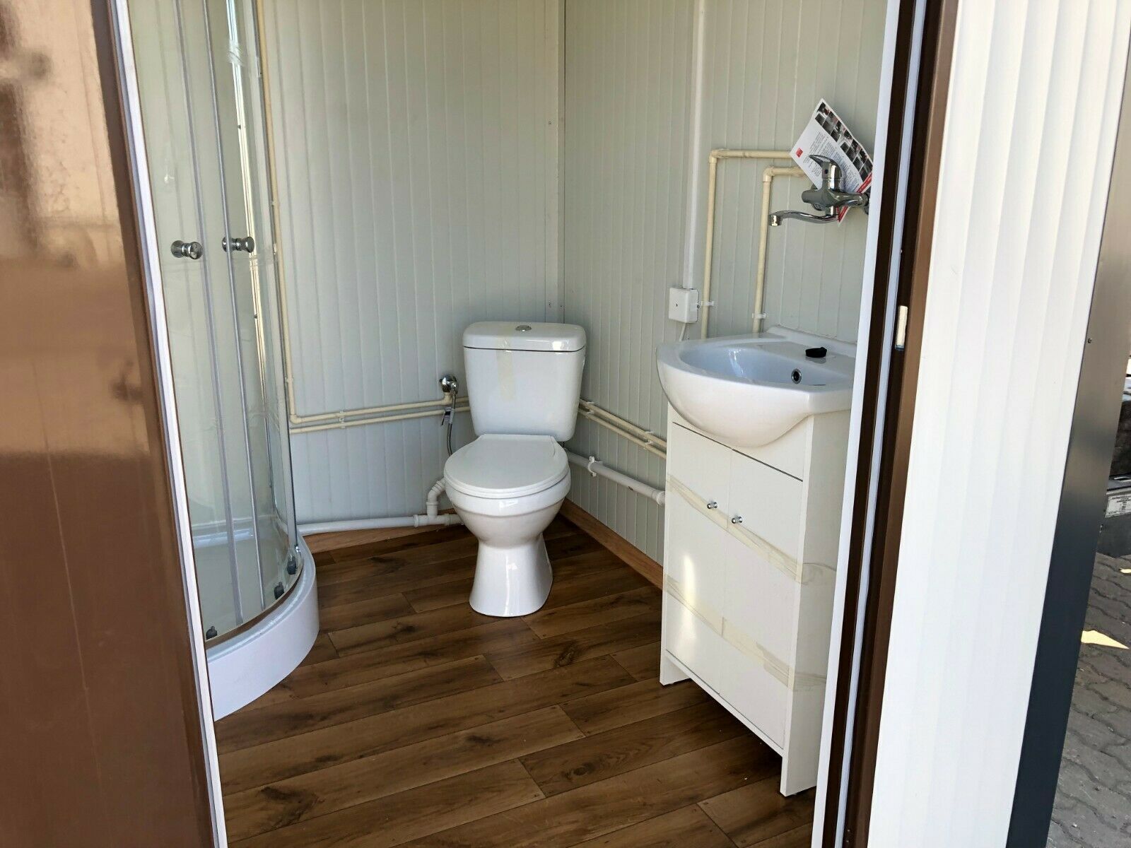 WC-Container Toilettencontainer - verschiedene Größen auch mit Dusche ...