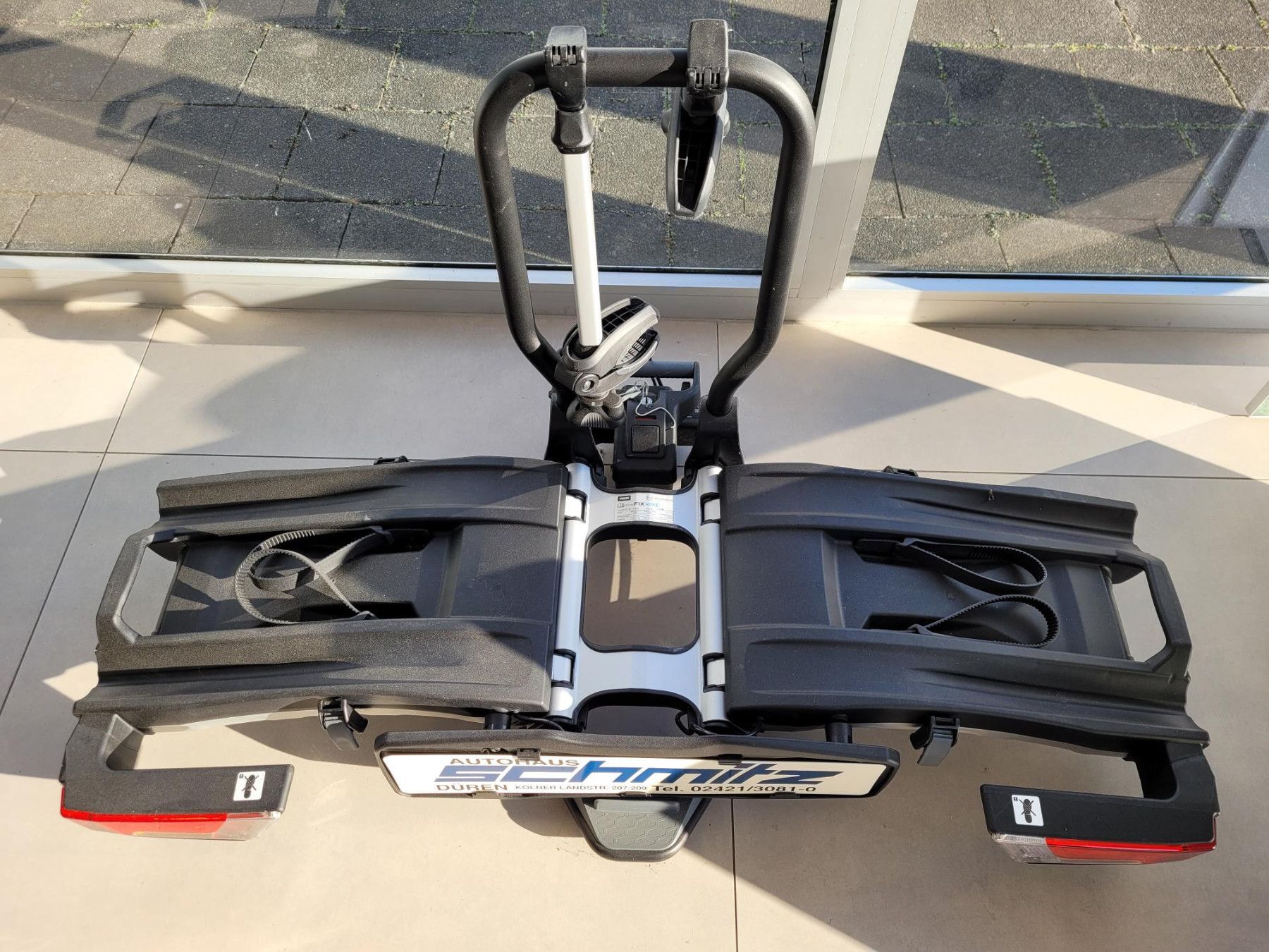 Volvo / Thule EasyFold XT F 2B, FIX4BIKE Fahrradträger Volvo Branding ...