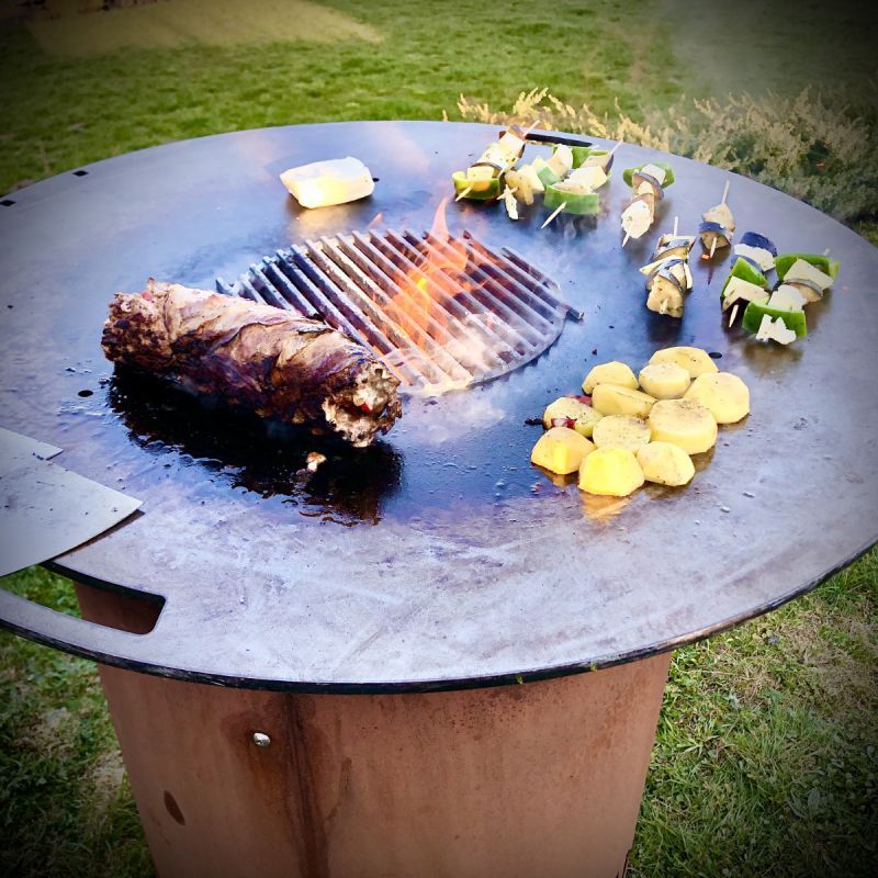 Deinwerk Grillfass Grilltonne Feuerplatte Ø 90cm Corten mit Plancha ...