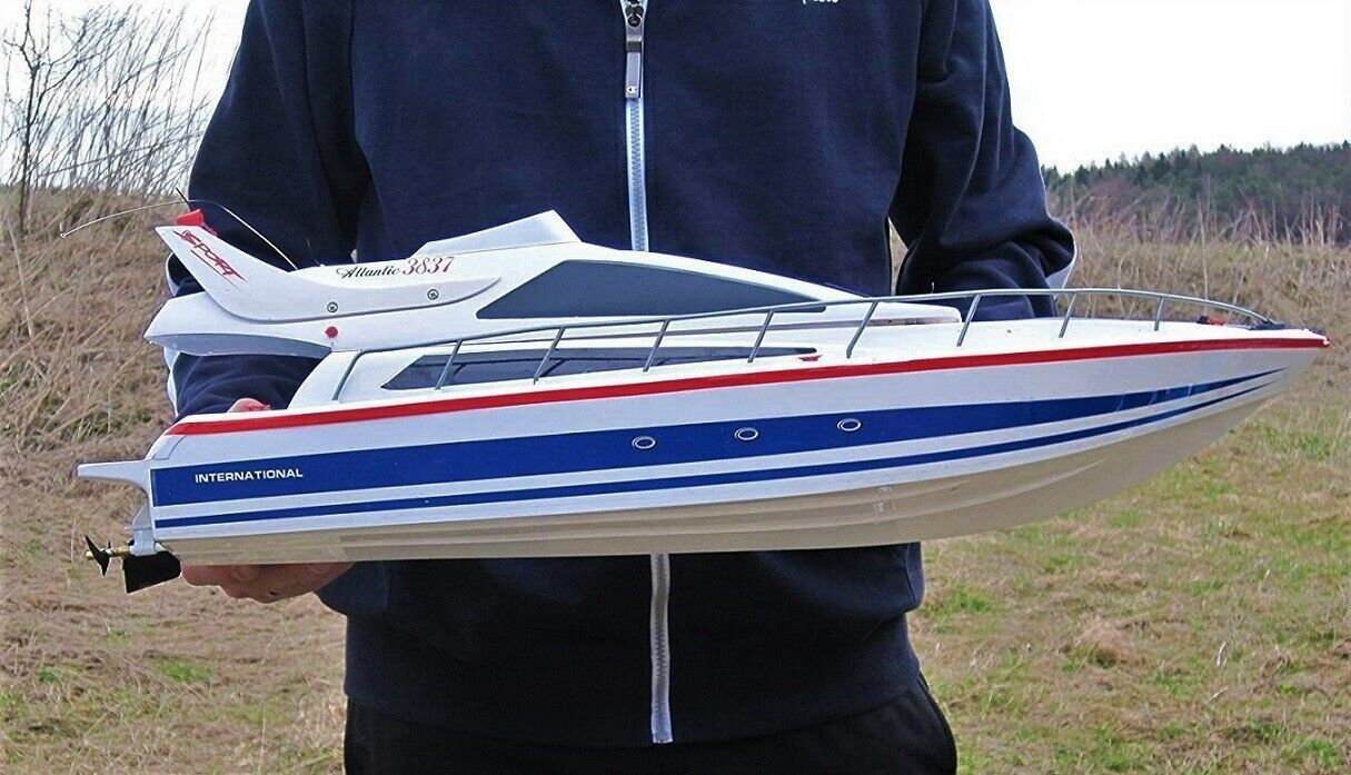 RC 2,4 Ghz. Atlantic YACHT ferngesteuertes Schiff Boot Rennboot RTR ...