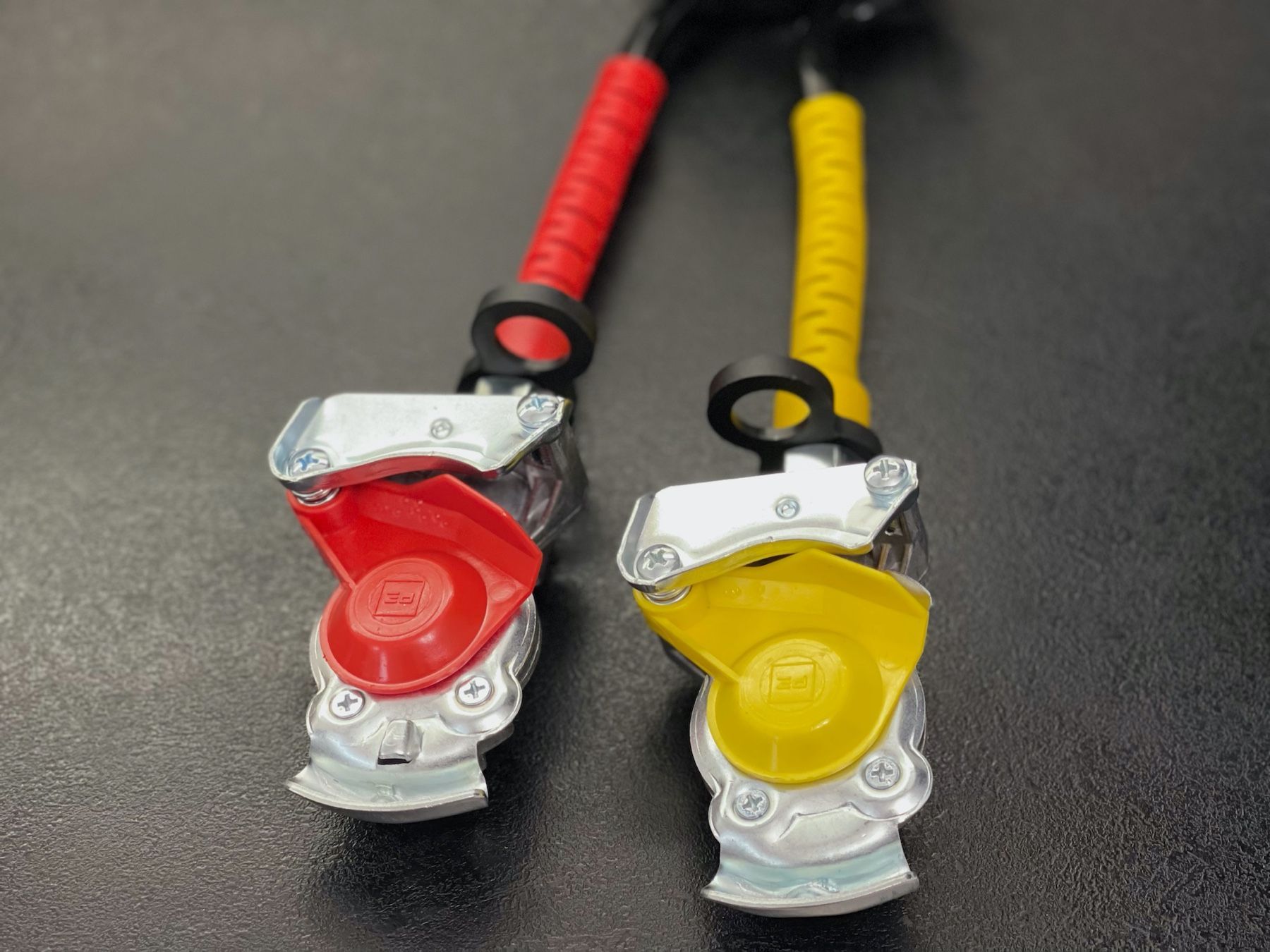 Duomatic Umrüstsatz Adapter Schlepper Duo-Matic Wabco Zweikreis ...