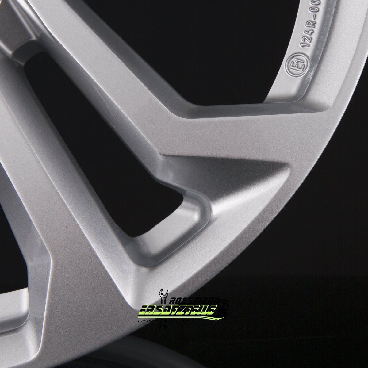 4x Dezent TA silver 8x19 ET37 - LK5/114.3 ML71.6 Felge Alu kaufen bei ...