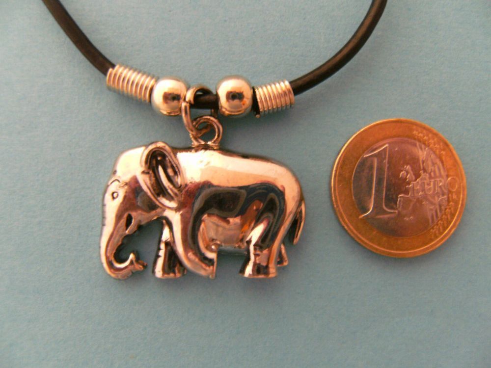 1 Kette mit Anhänger Wildtiere Ketten Modeschmuck Zootiere Affe Wölfe ...