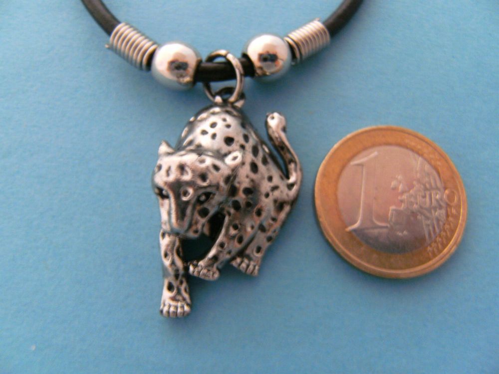1 Kette mit Anhänger Wildtiere Ketten Modeschmuck Zootiere Affe Wölfe ...