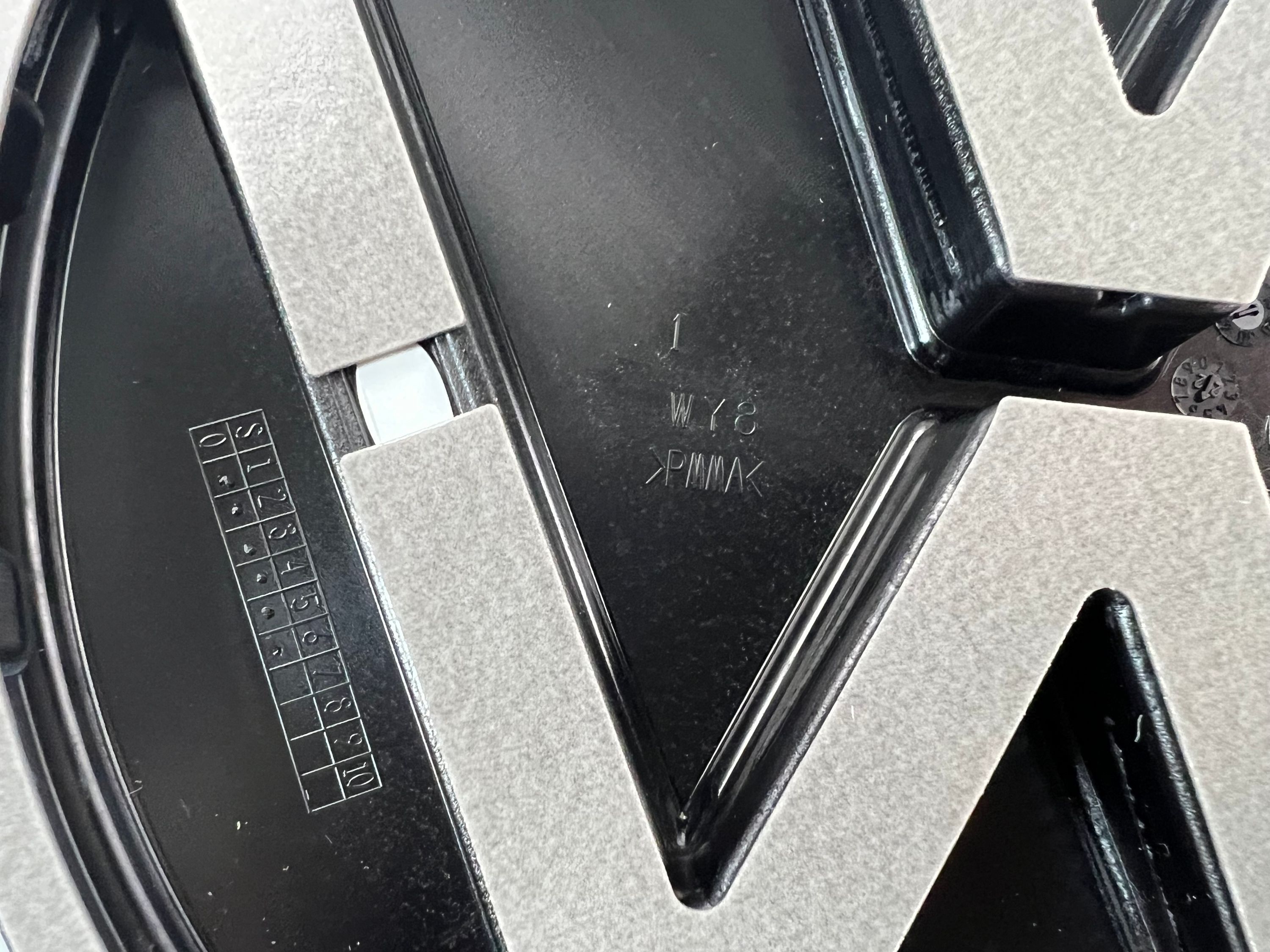 Original VW Emblem ID. Buzz Logo schwarz Weiß Heckklappe hinten Bus ...