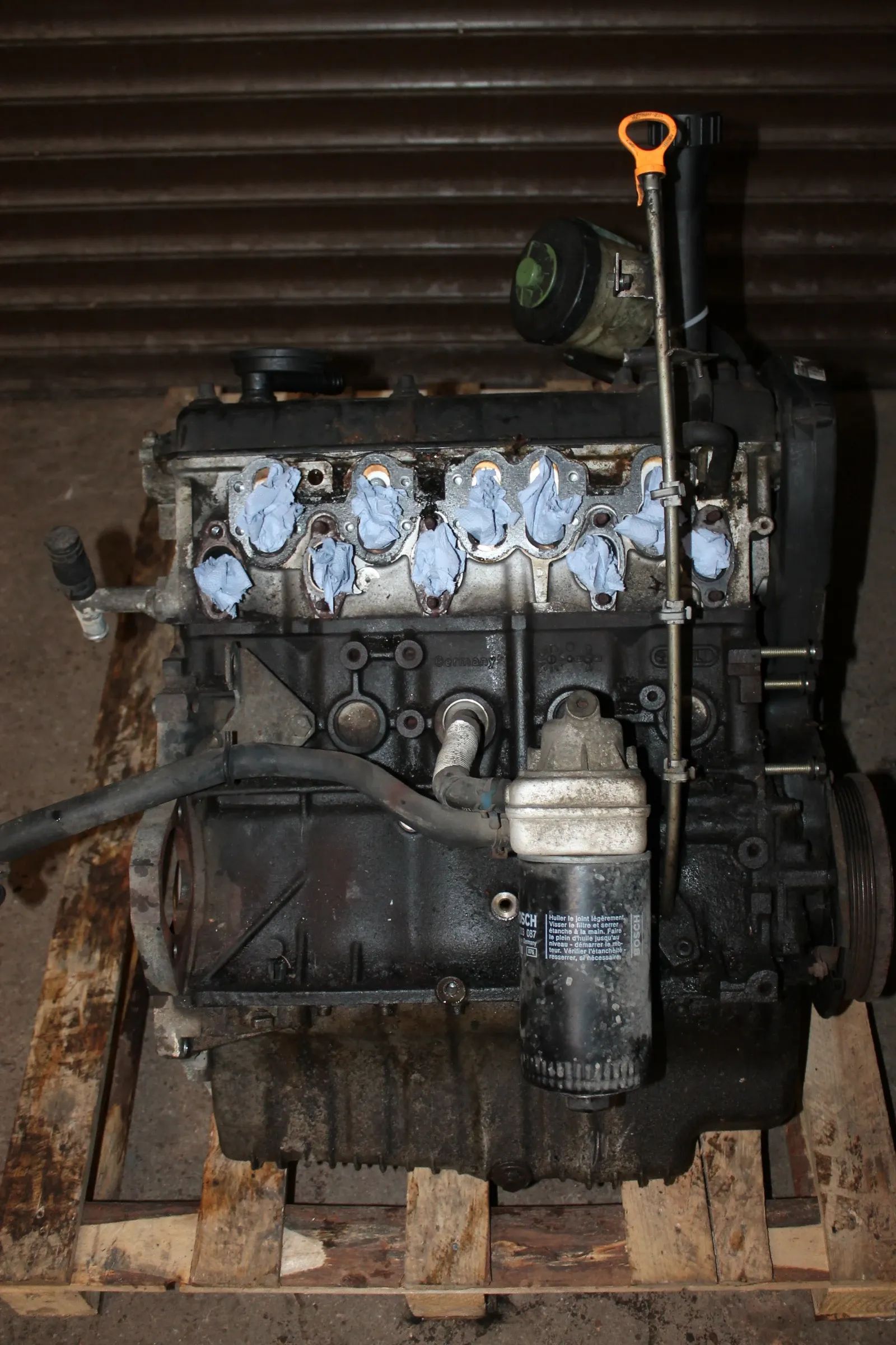VW T4 2.5 AVT Motor Benziner Motorblock Zylinderkopf Ölwanne 330.000km ...