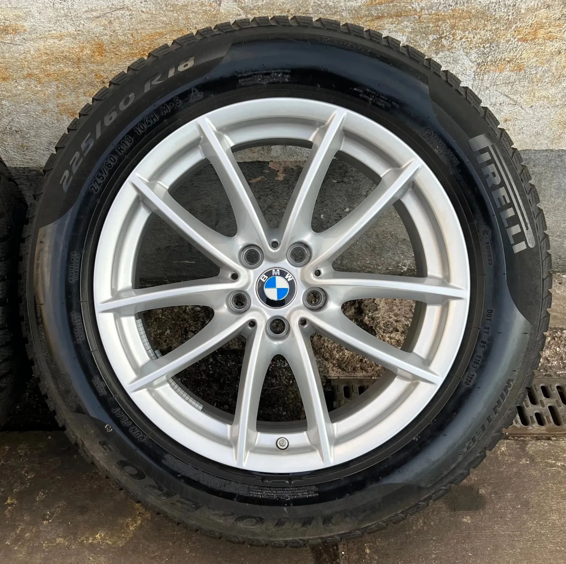 4x Original BMW X3 G01 X4 G02 V Speiche 618 18 Zoll Winterräder RSC ...