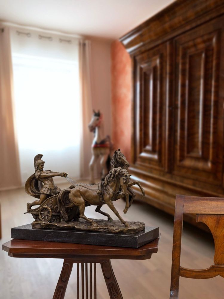 Bronzeskulptur Römer im Streitwagen nach Adrian Jones Reiter Bronze ...