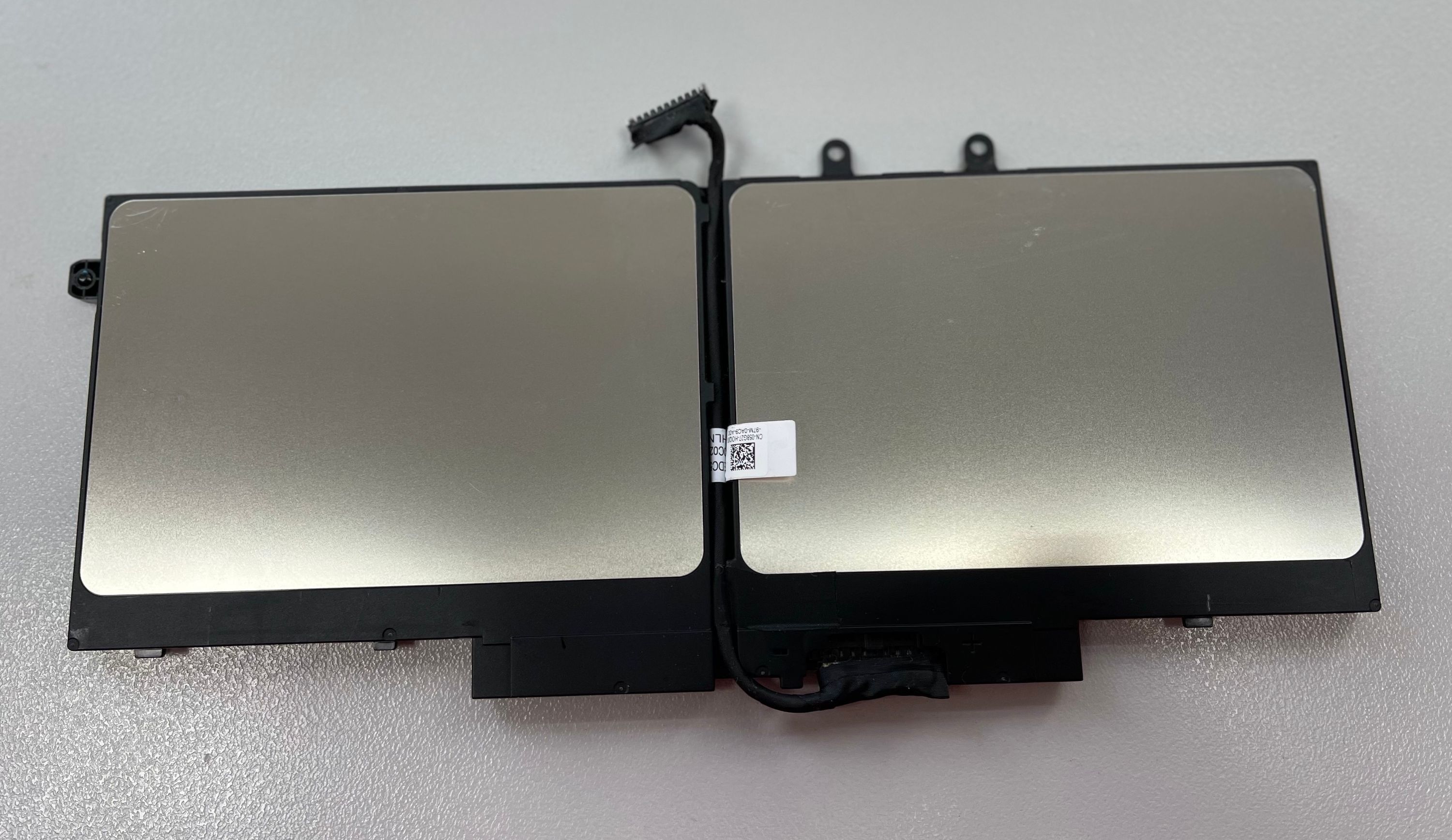 Dell Akku 4GVMP 7,6V 68Wh Set 6 Stück Lat 5400 5500 Prec 3540 3550 ...