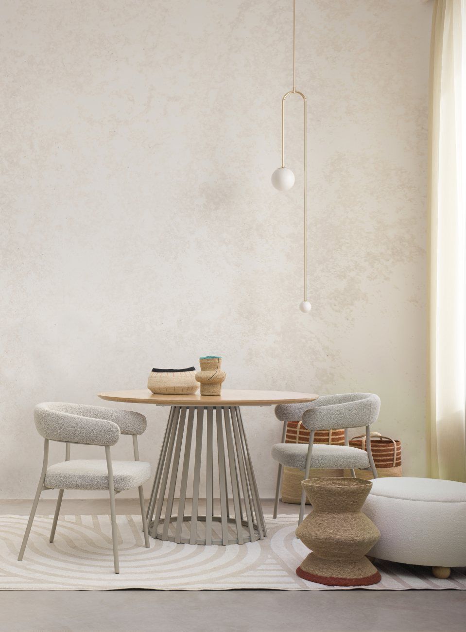 Esszimmerstuhl Elegia aus Boucle-Stoff, modernes Design, sandfarben ...