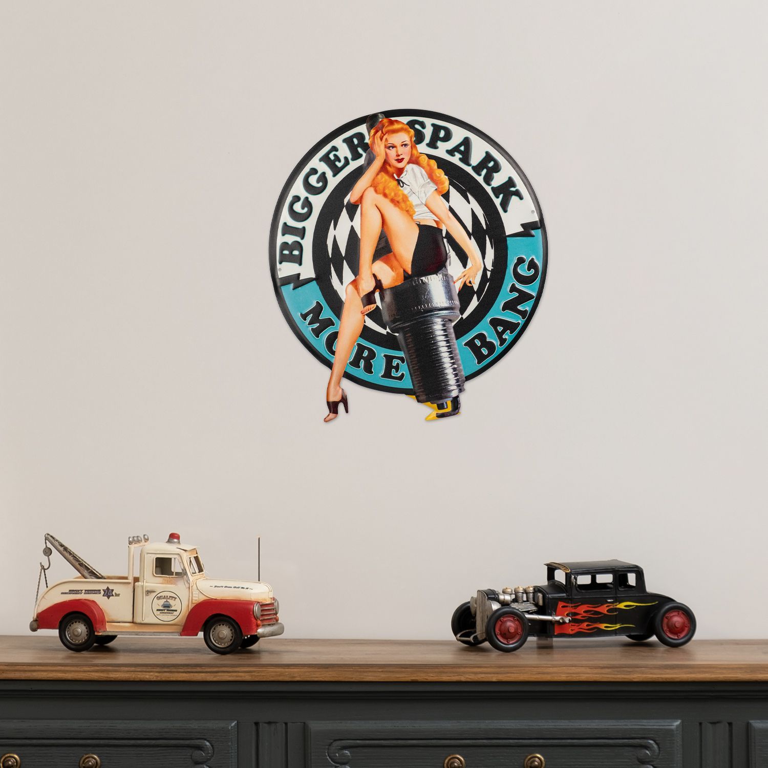 Blechschild 35 x 39 cm Bigger Spark More Bang Zündkerzer Frau PinUp ...