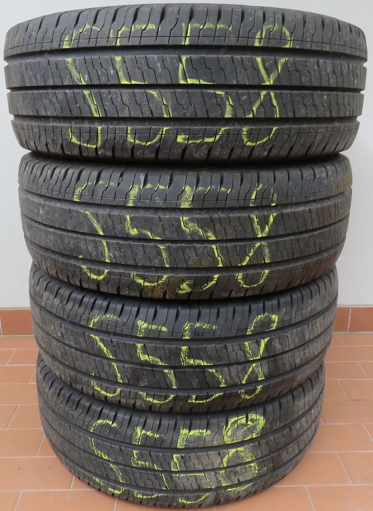 Sommerreifen Satz Continental VanContact ECO 235 65 R16C 115R gebraucht ...