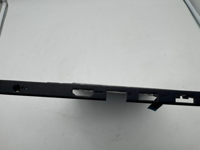 Dell Inspiron 3502 Palmrest / Handauflage Tastatur Touchpad QWERTZ ...