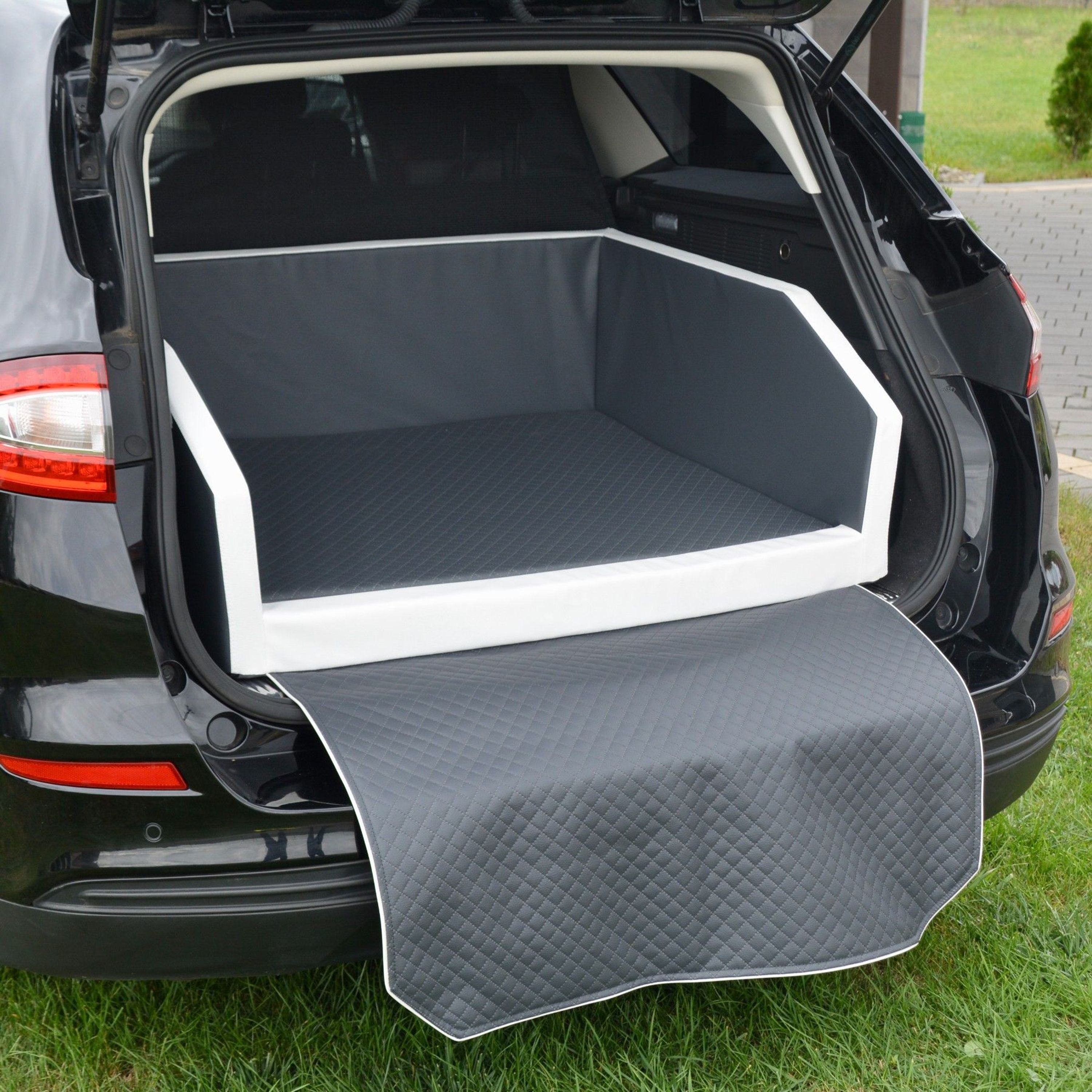 Autohundebett Hundebett fürs Kofferraum Kunstleder Autoschondecke ...