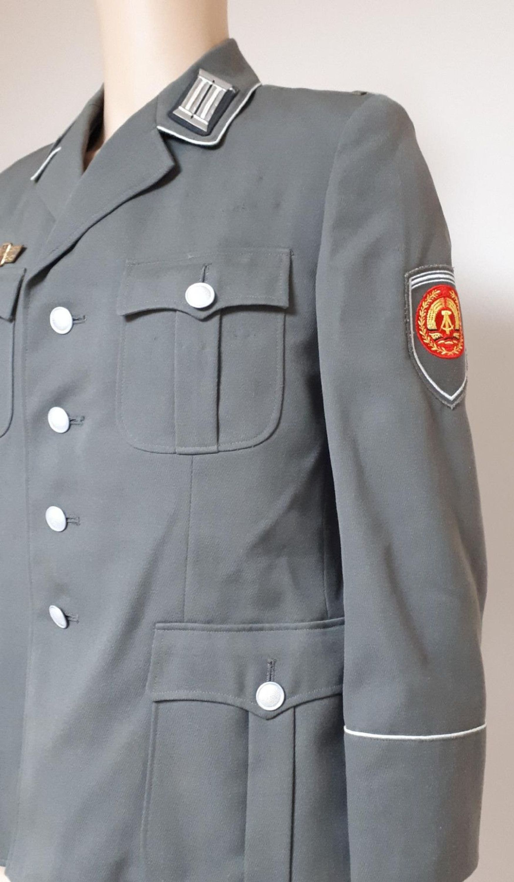 Original DDR NVA Uniformjacke Heer Offiziersschüler kaufen bei Hood.de
