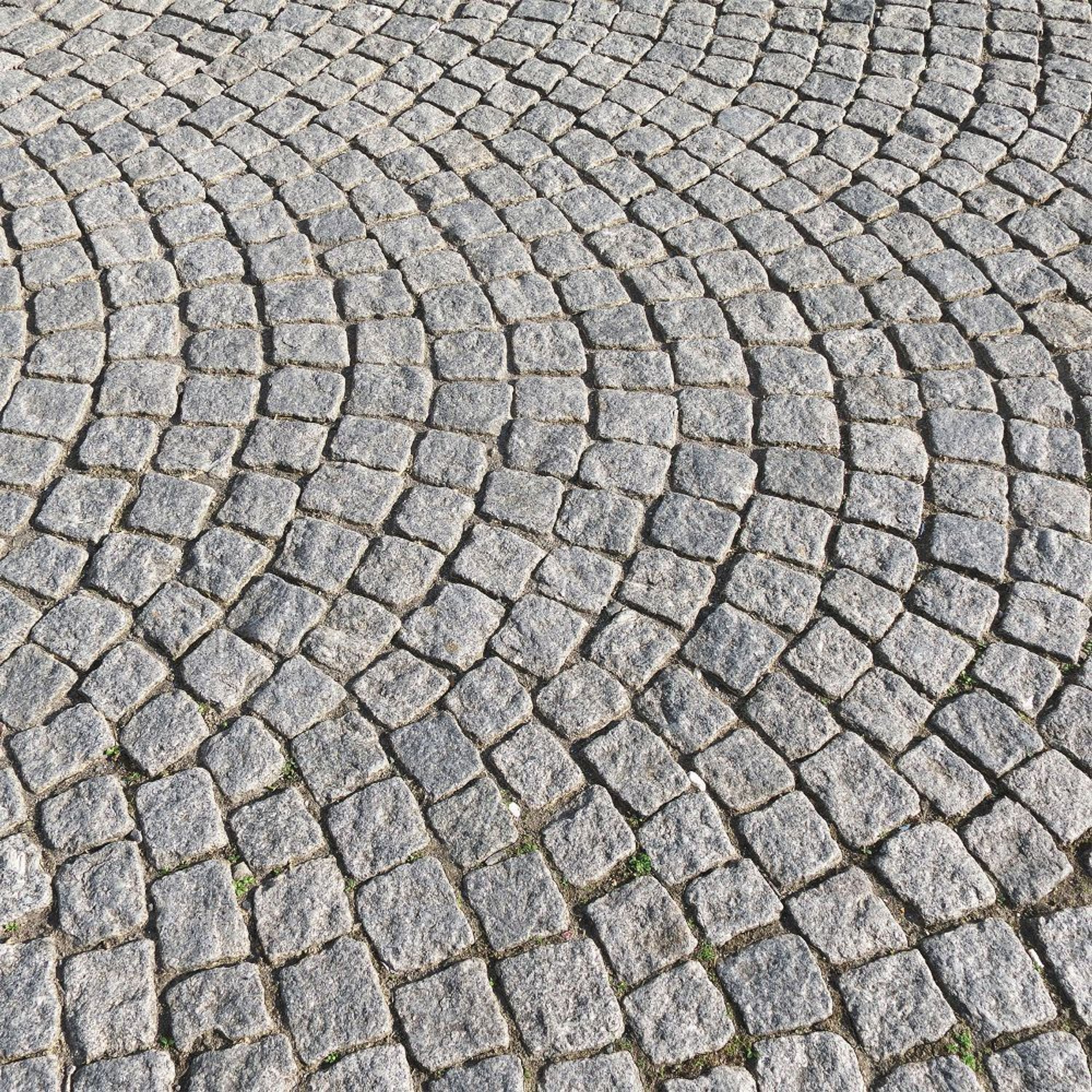 Granitpflaster Granit Mosaik Klein Pflaster Steine Grau 4/6cm 1000kg ...