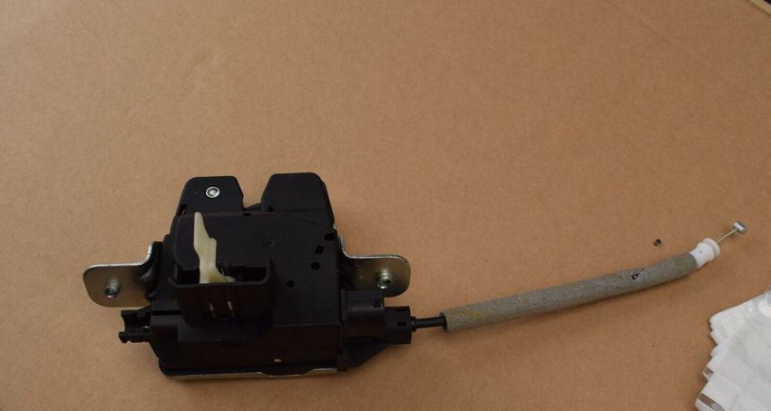 Original Mercedes W447 Vito V Klasse Heckklappe Schloss a4477400335 ...