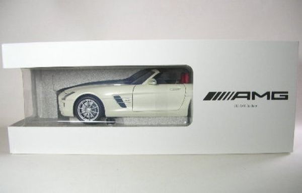 Mercedes-Benz SLS AMG Roadster (white) 2011 kaufen bei Hood.de
