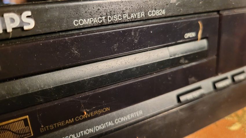 Philips CD-Player CD824 Compact Disc Player kaufen bei Hood.de